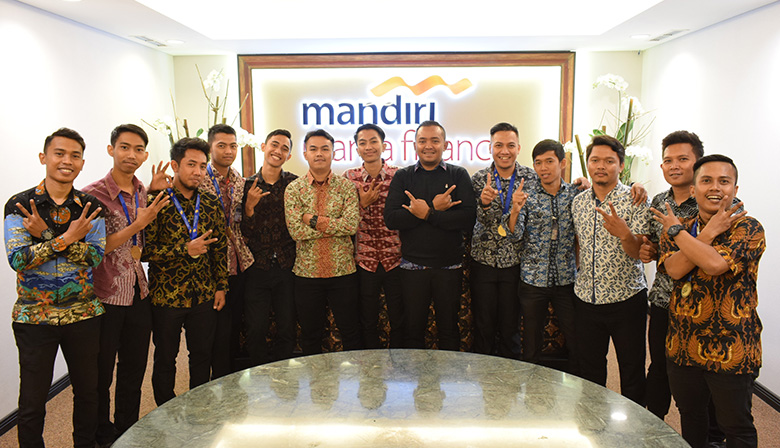 Tim Futsal MUF, Kembali Juara Mandiri Porseni 2018 | Mandiri Utama Finance Tim Futsal MUF, Kembali Juara Mandiri Porseni 2018 | Mandiri Utama Finance